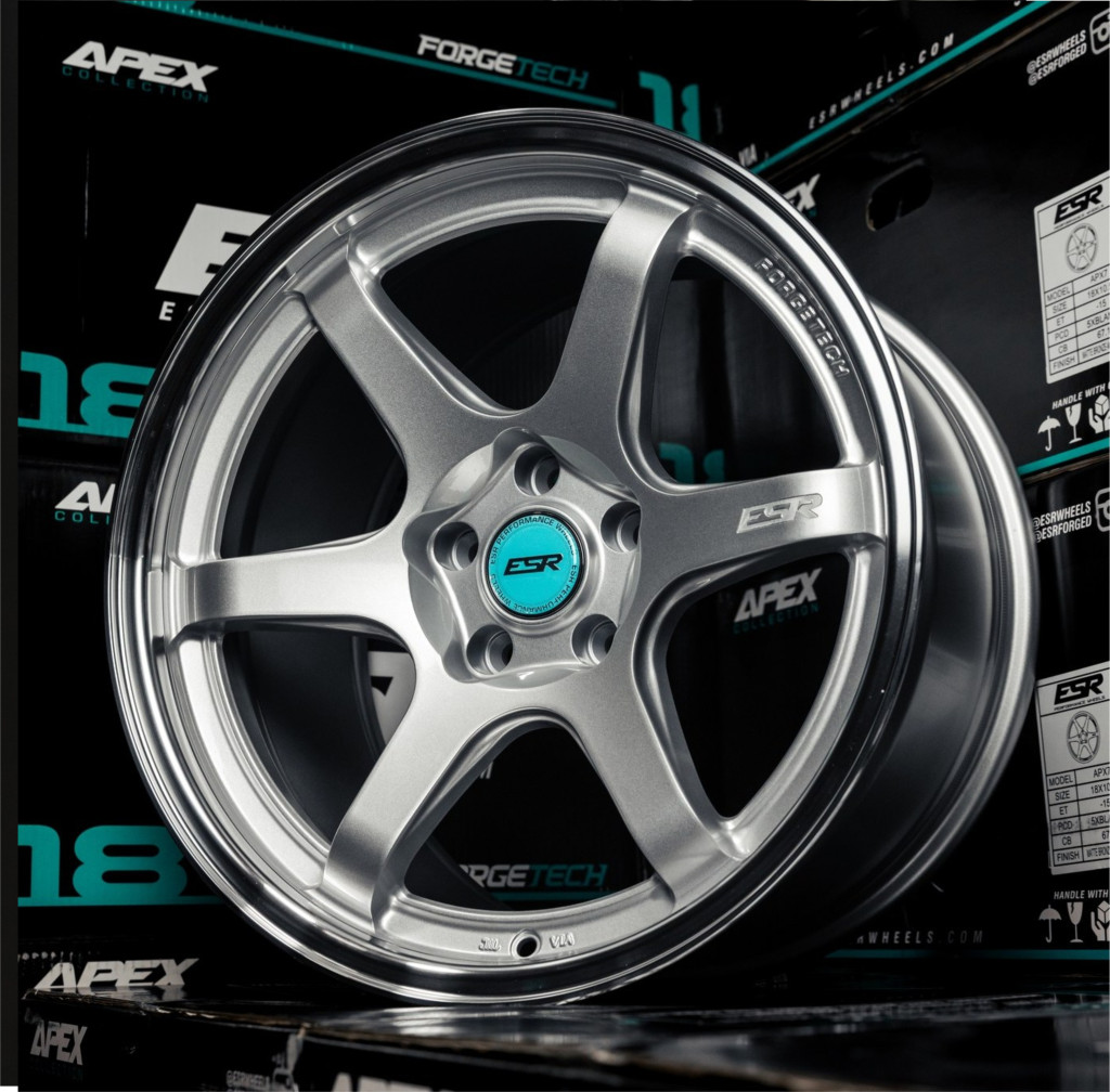 ESR Wheels SR04 -Maxspeed-Motorsport.ch kaufen | Maxspeed Motorsport